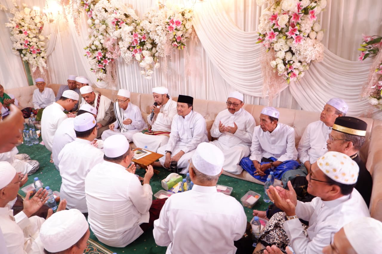 Wagub Hasnuryadi Hadiri Haul Jama Wali Lima di Martapura, Teladani ...